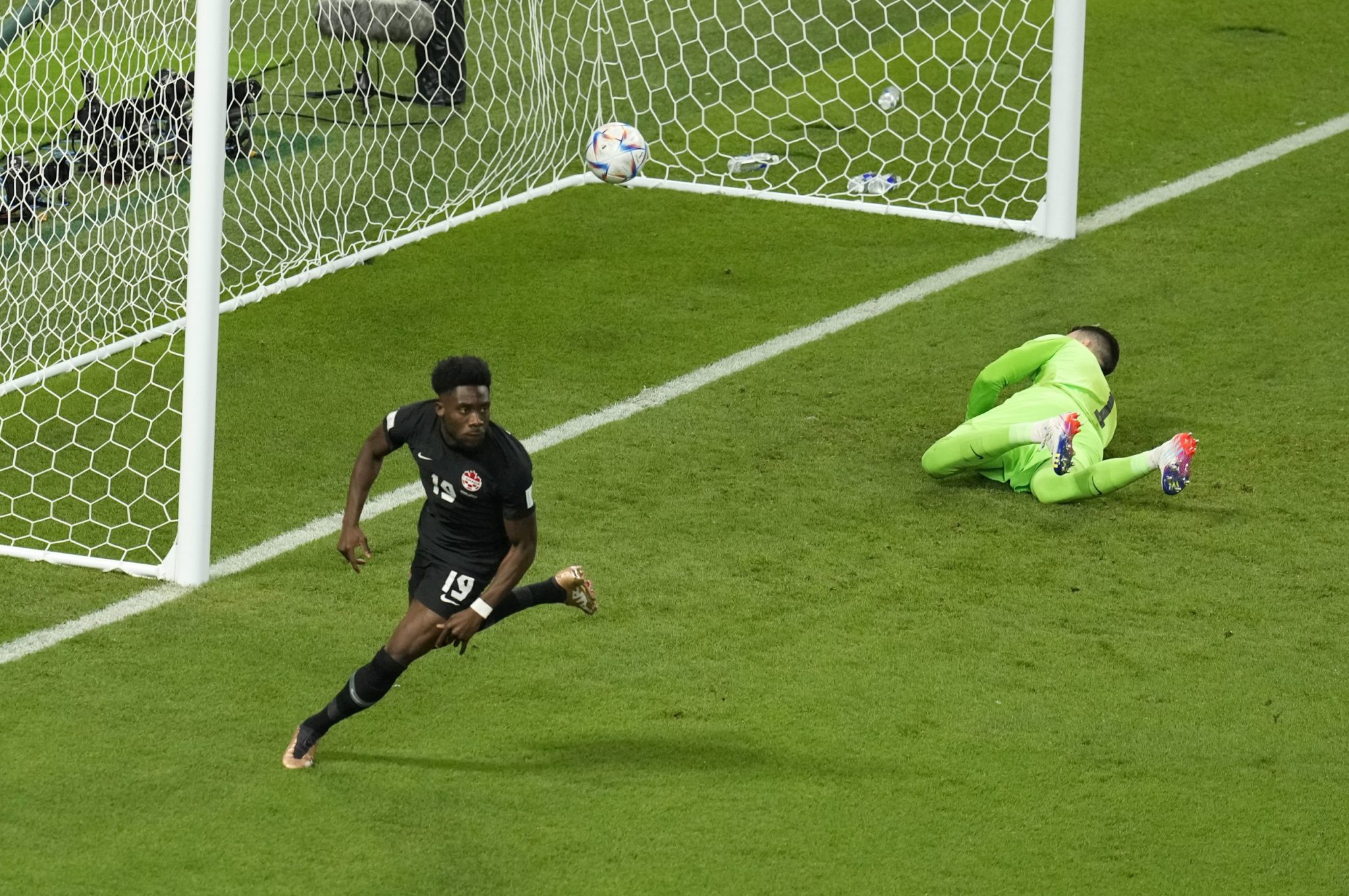 Canada scores, but loss to Croatia ends World Cup dream | 980 CJME