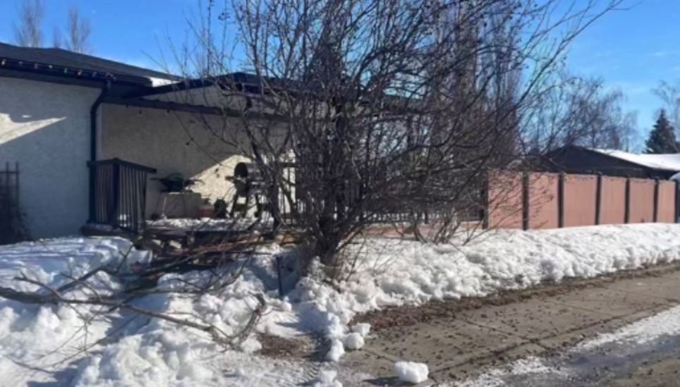 Humboldt Broncos goalie charged after truck damages home | 650 CKOM